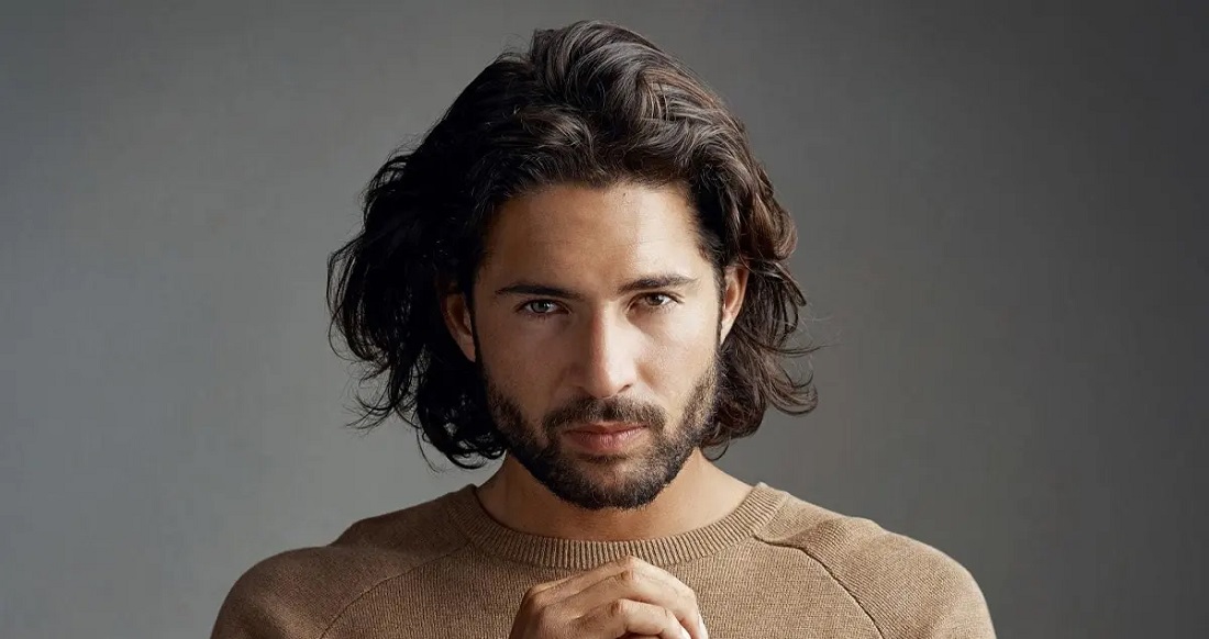 Capelli lunghi uomo 2025 - Dall'Estate ai Look Scalati